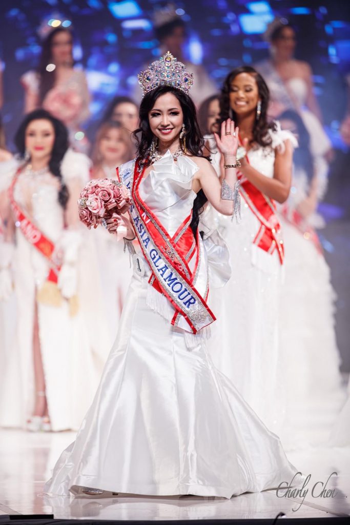 お披露目「World Queens Runway Show」ミス・ミセスページェント世界大会「グランプリ受賞歴」がある世界大会クイーン・日本人 ...